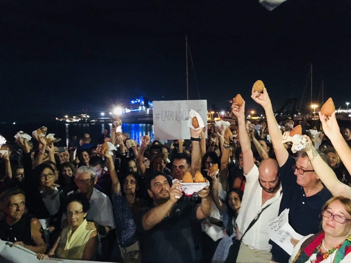 The 10 best articles on refugees and migration ⁄ Open Migration