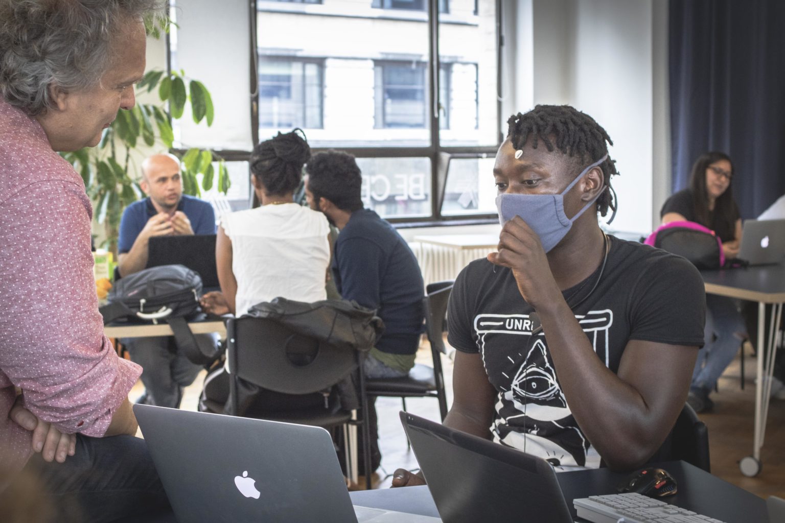 In Belgio Hack Your Future forma nuovi programmatori ⁄ Open Migration